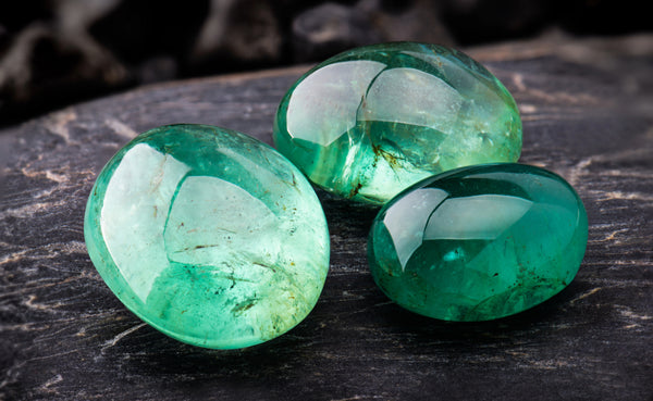 The Unique Beauty of Emeralds – Antique Jewellery Online