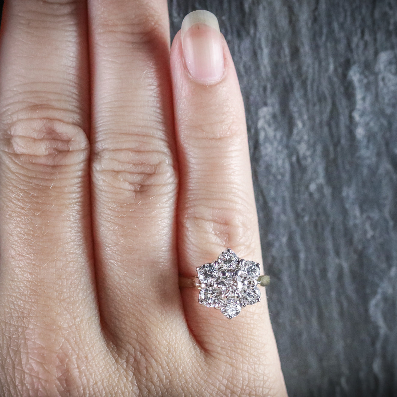 Diamond Daisy Ring 18ct Gold Engagement Ring – Antique Jewellery Online