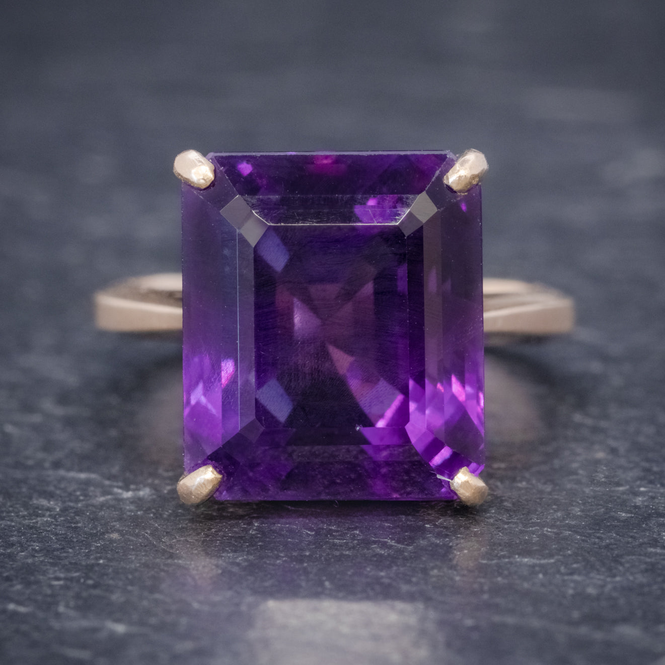 VINTAGE 6CT AMETHYST RING 9CT GOLD CIRCA 1960 – Antique Jewellery Online